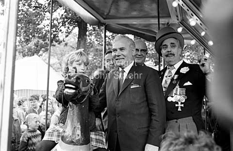 Hansen, Urban | 6.000 historiske pressefotos - John Stæhr copyright ...